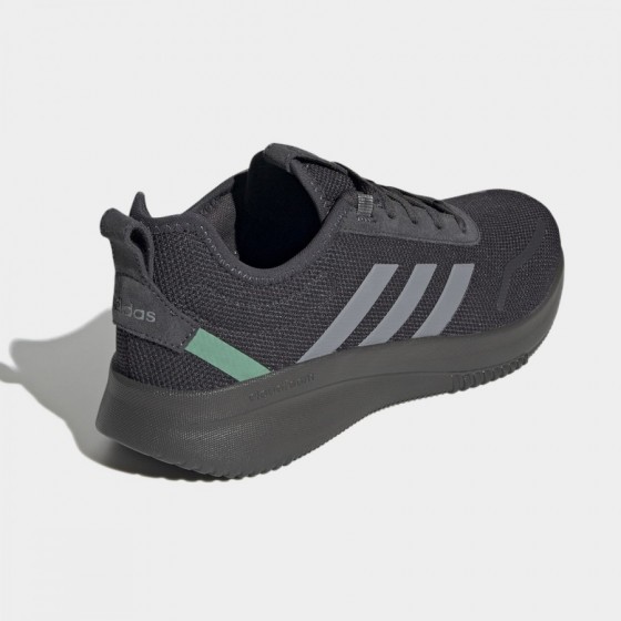 Boutique de sport : vente vêtements et chaussures de sport